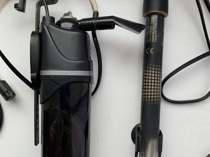 Фильтр и обогреватель для аквариума