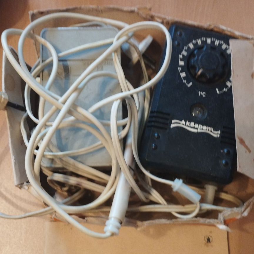 Прибор для аквариума