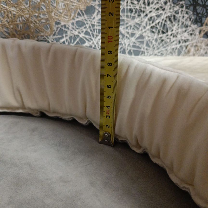 Лежанка для собак и кошек