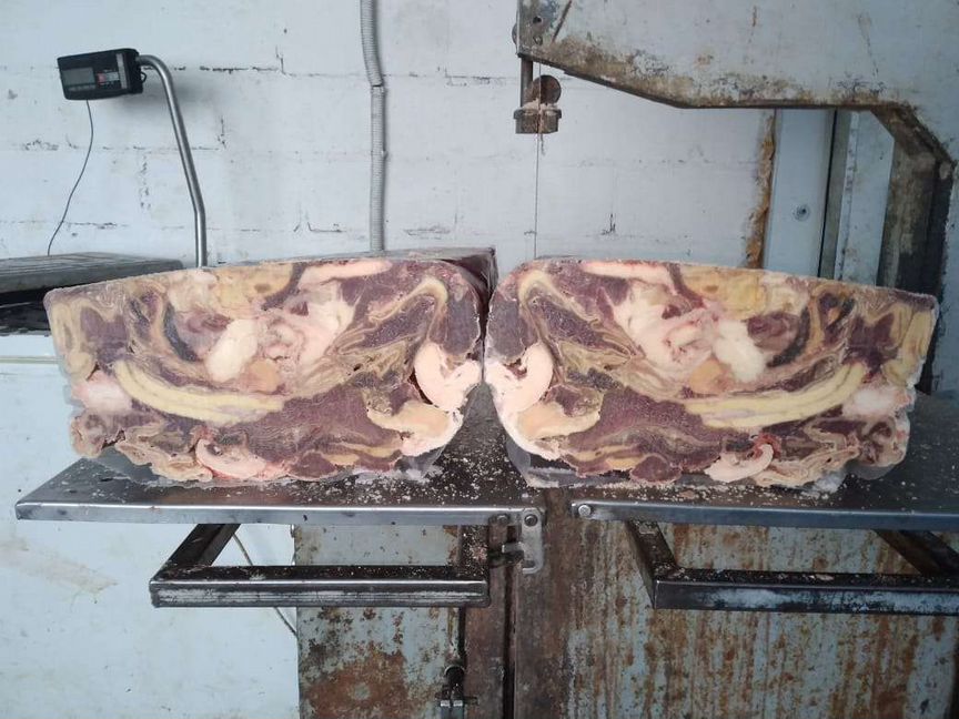 Корм для собак и кошек из субпродуктов