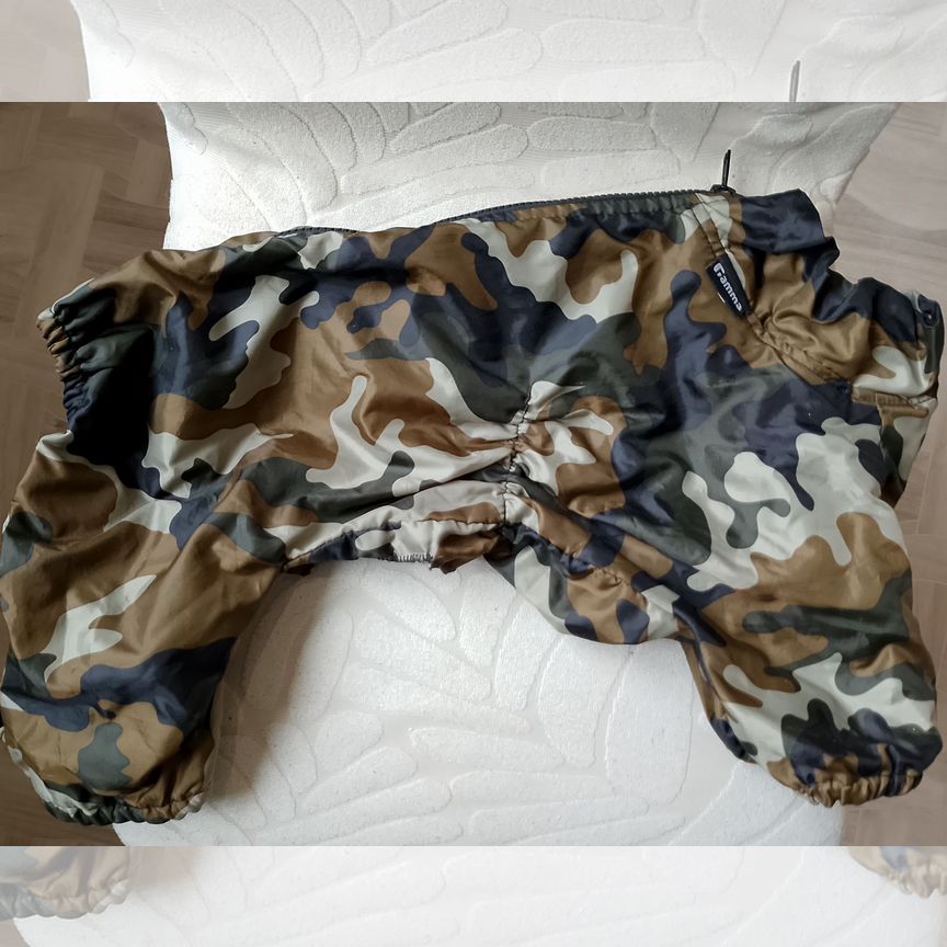 Комбинезон для маленькой собаки