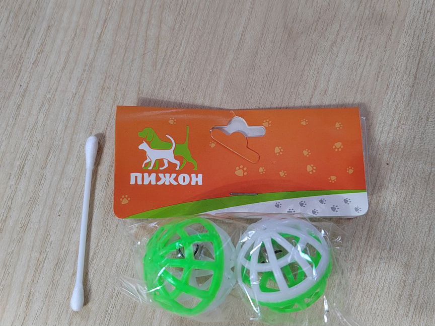 Игрушка шарик для кошек