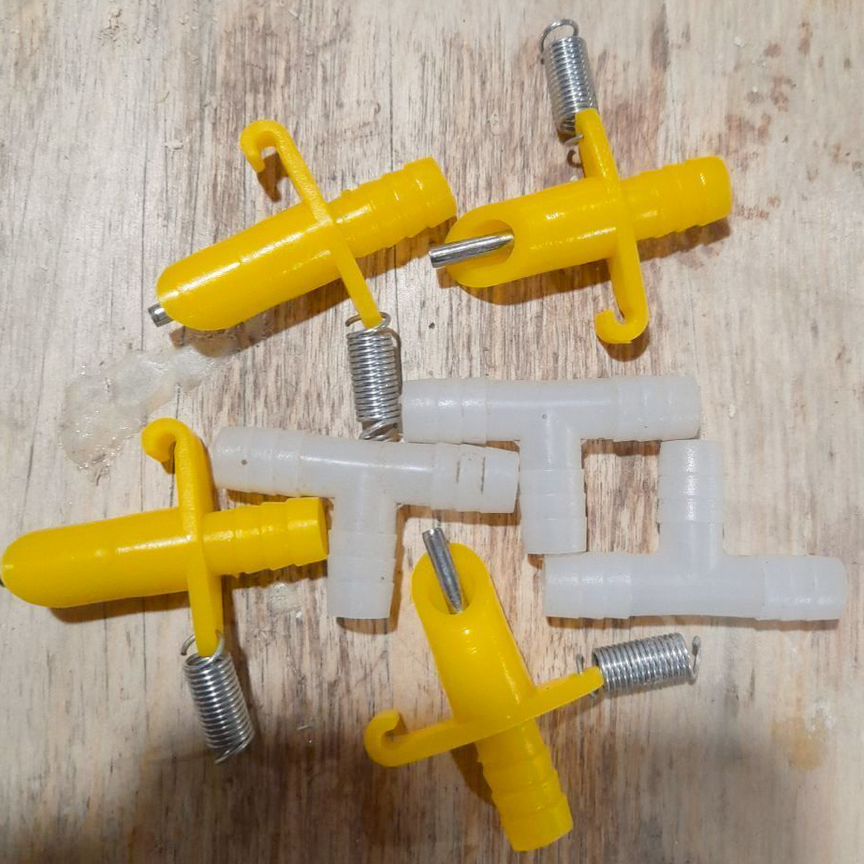 Нипельные поилки для кроликов