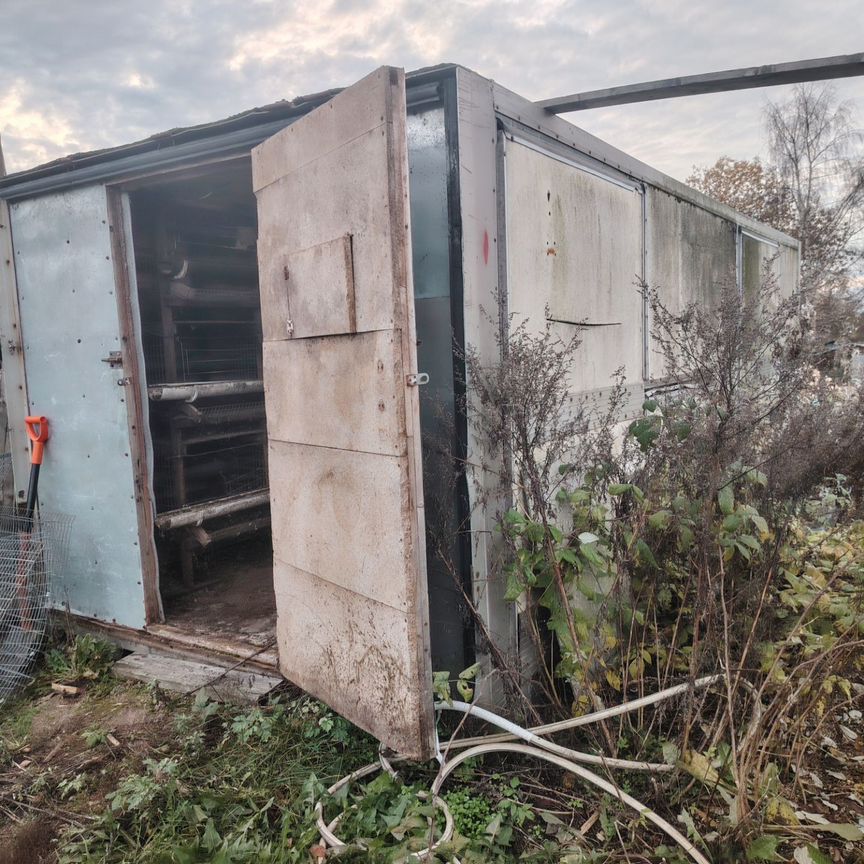 Вагончик оборудованый под курятник