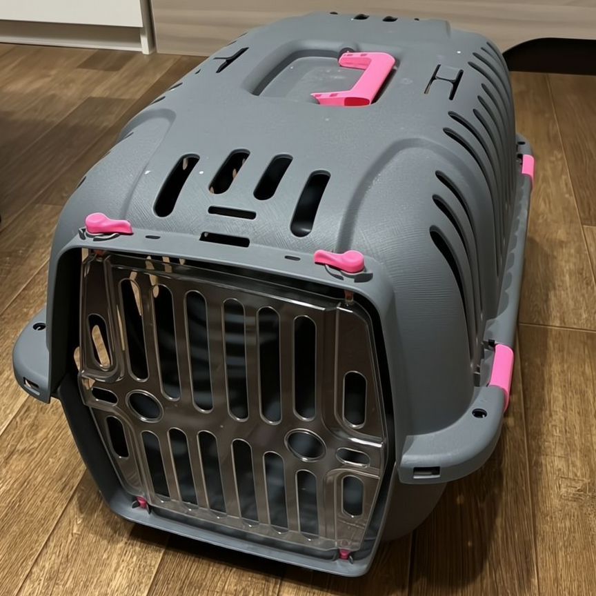 Переноска для кошек и собак