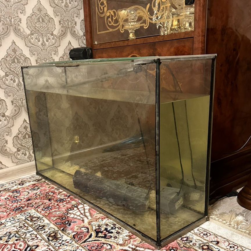 Аквариум в хорошем состояние