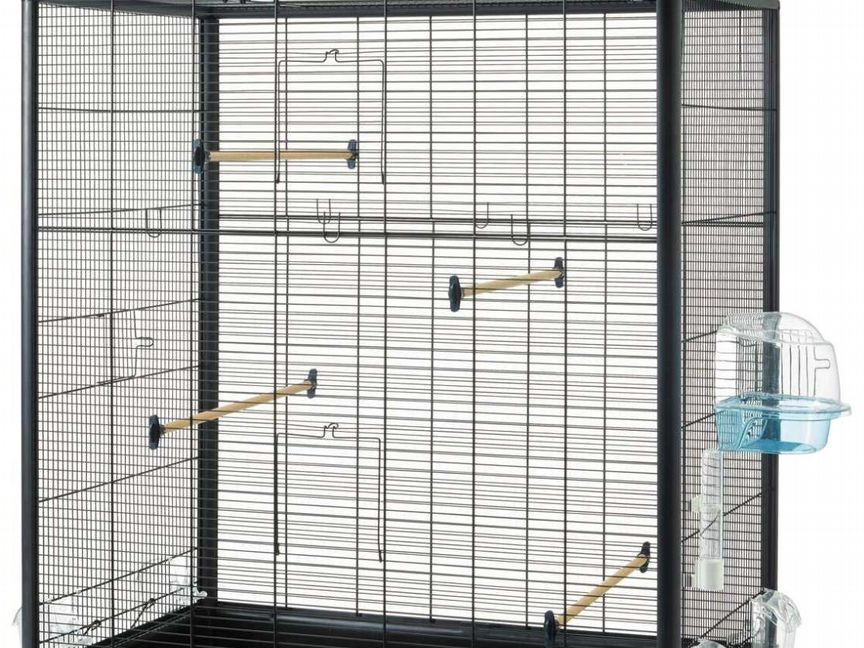 Большая клетка для птиц