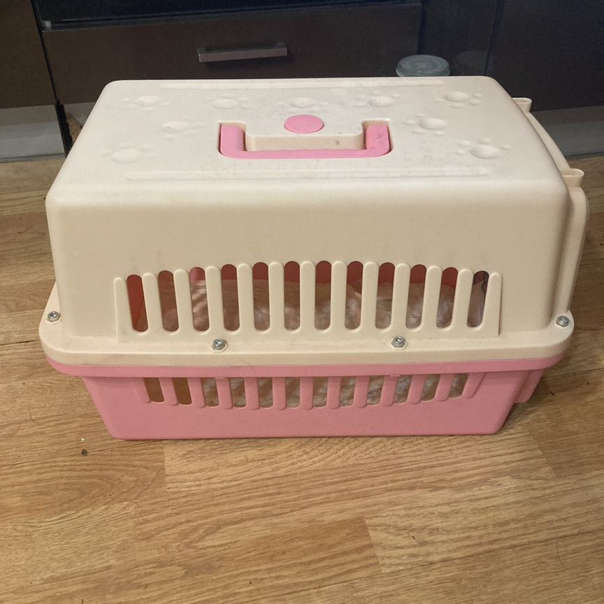 Переноска для собак и кошек