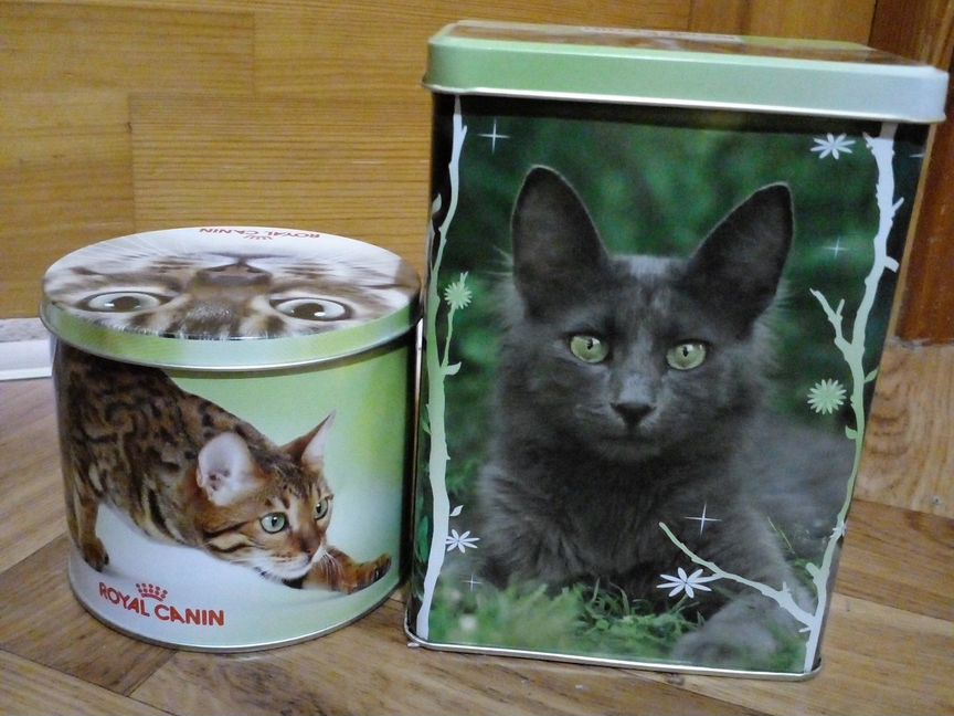 Жестяные банки для корма