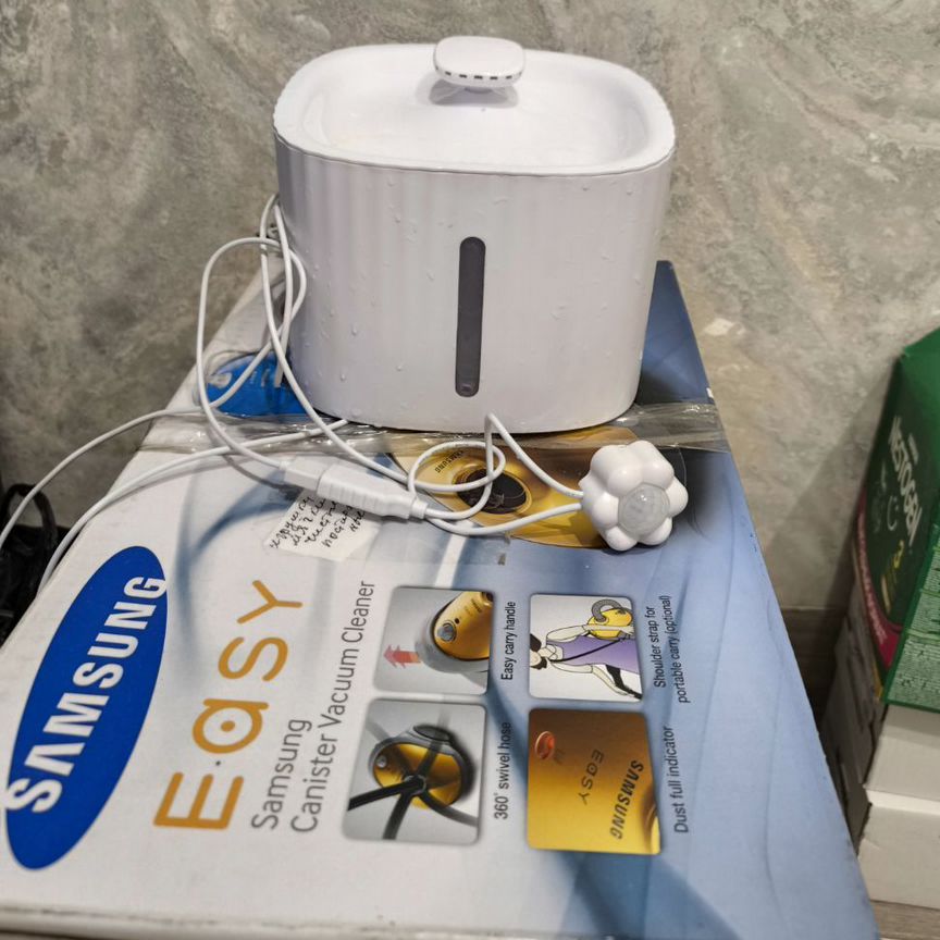 Поилка электрическая с датчиком движения