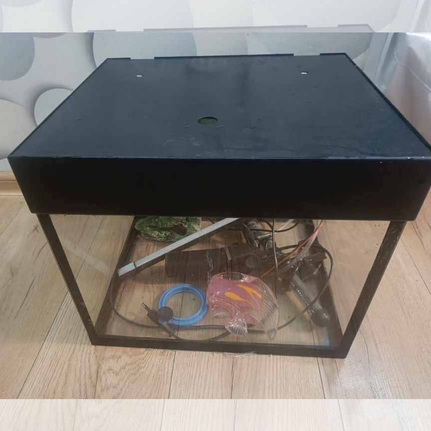 Аквариум для рыбок 25 литров