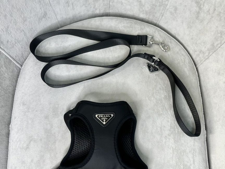 Шлейка для животных Prada в наличии XS S M L XL