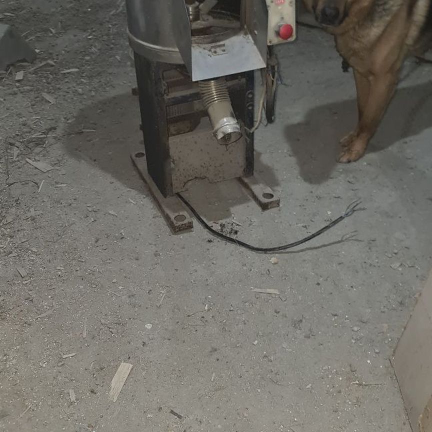 Корморезка электрическая