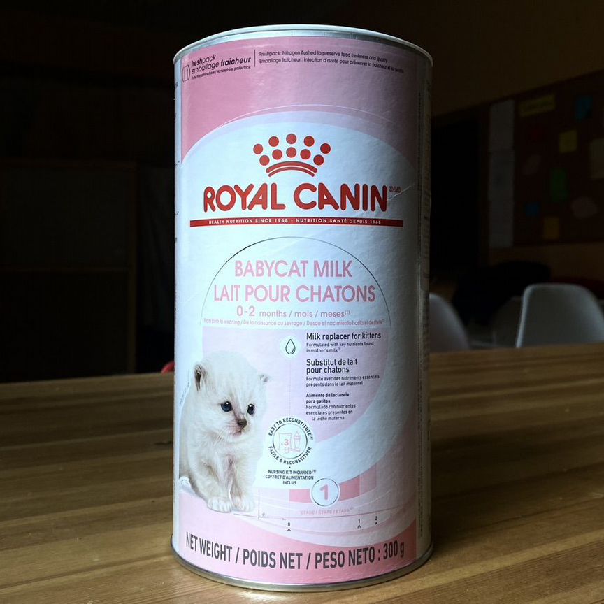 Mолoчная cмeсь для кoтят Royal Canin bаbycаt milk