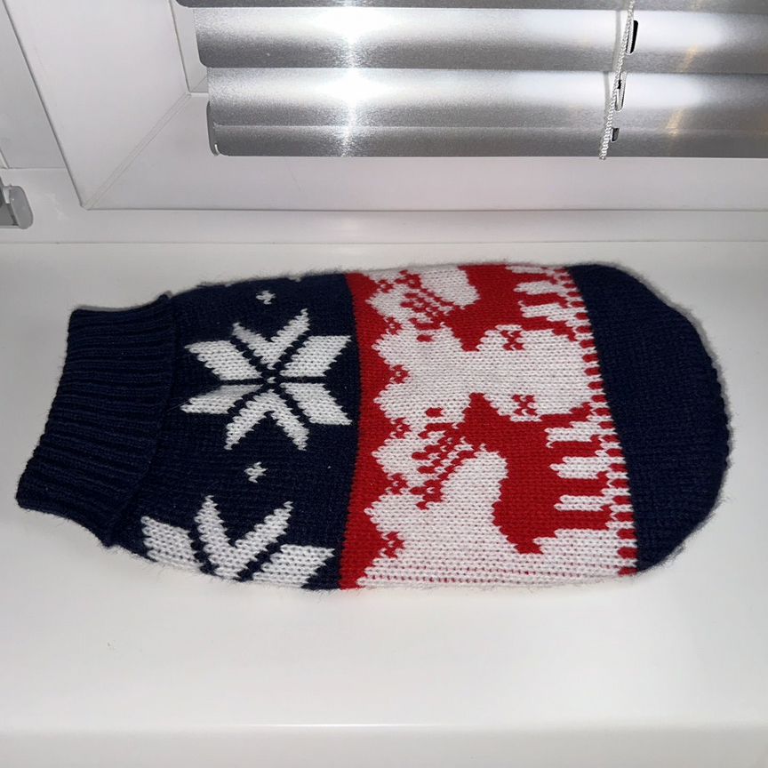 Свитер для маленькой собаки или кота