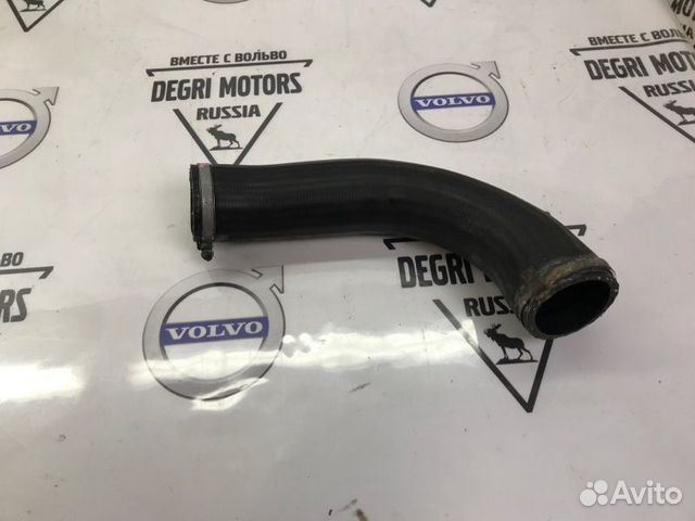 Патрубок интеркулера правый Volvo S60 S80 V60 XC70 купить в Москве ...