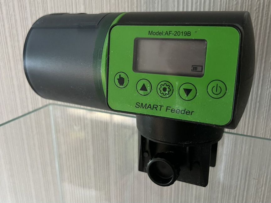 Автокормушка для рыб fish feeder