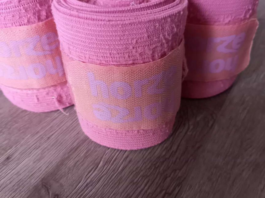 Для лошади бинты