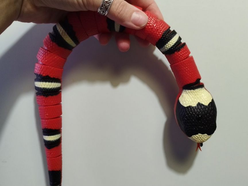 Игрушка интерактивная змея для собак и кошек