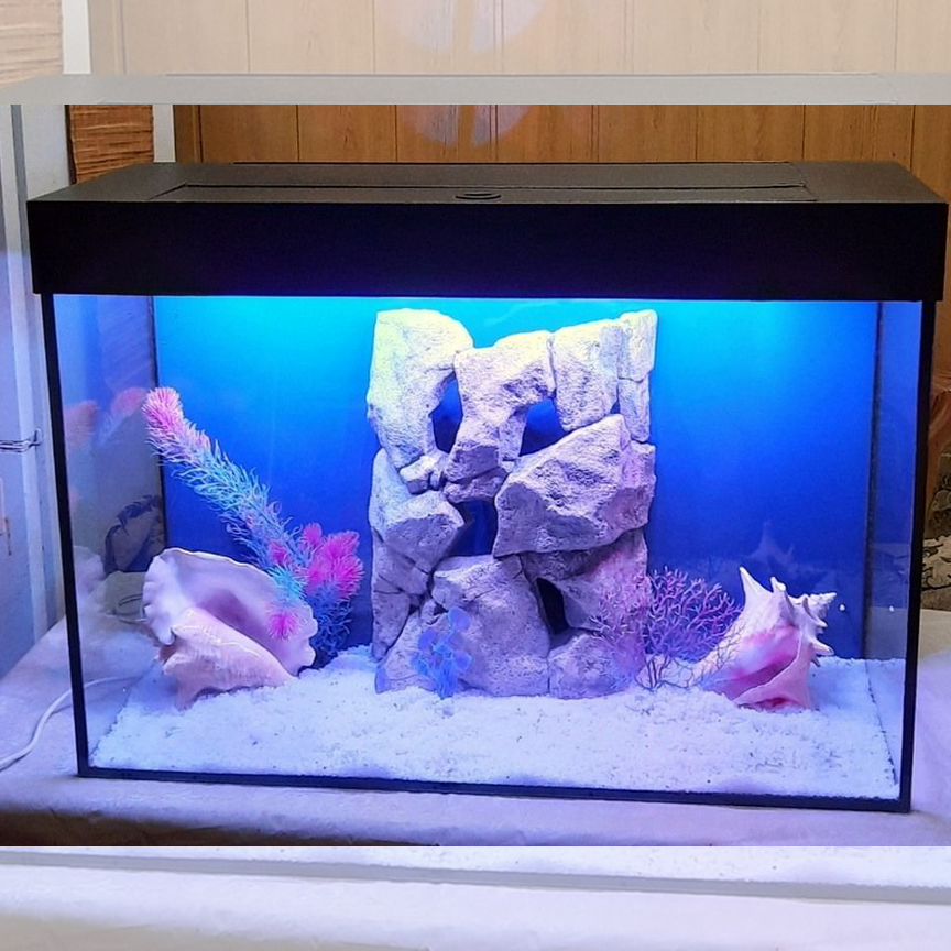 Аквариум с крышкой и освещением 120 литров