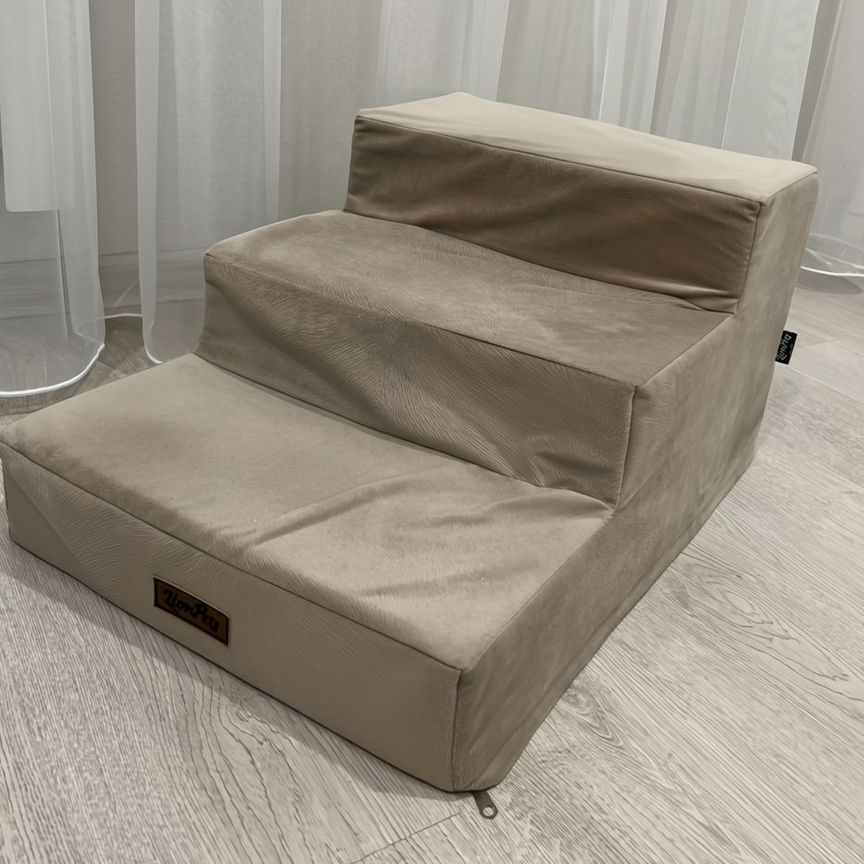 Лестница для маленьких собак