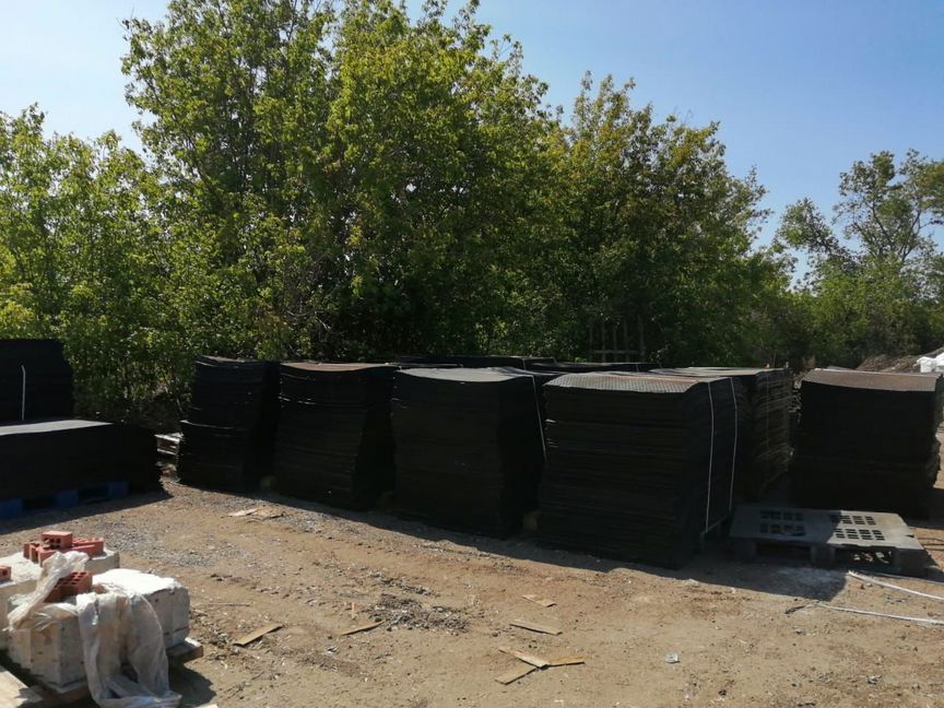 Резиновый лежак