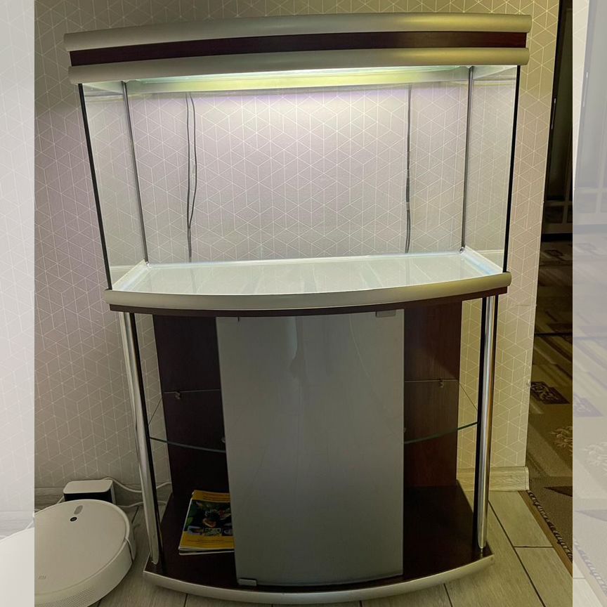 Аквариум с тумбой