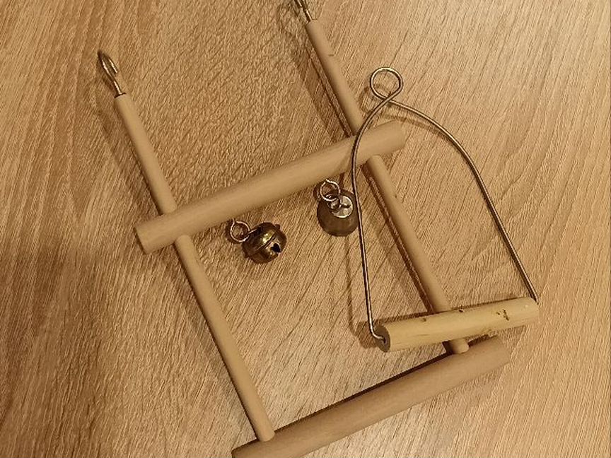 Качели для попугая