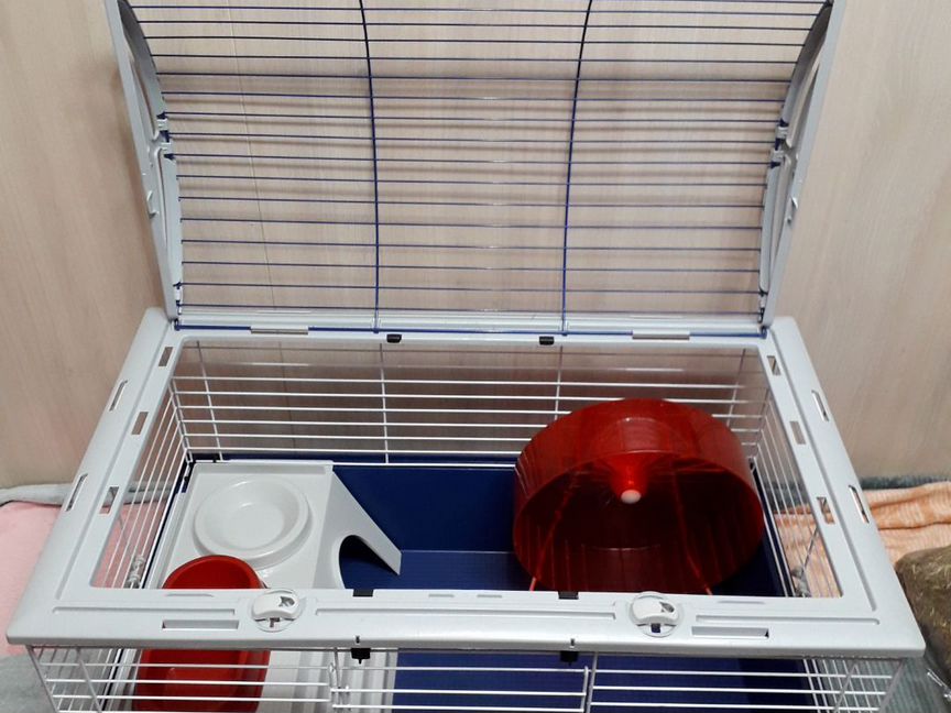 Клетка большая