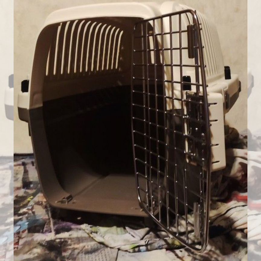 Переноска для животных большая пластиковая