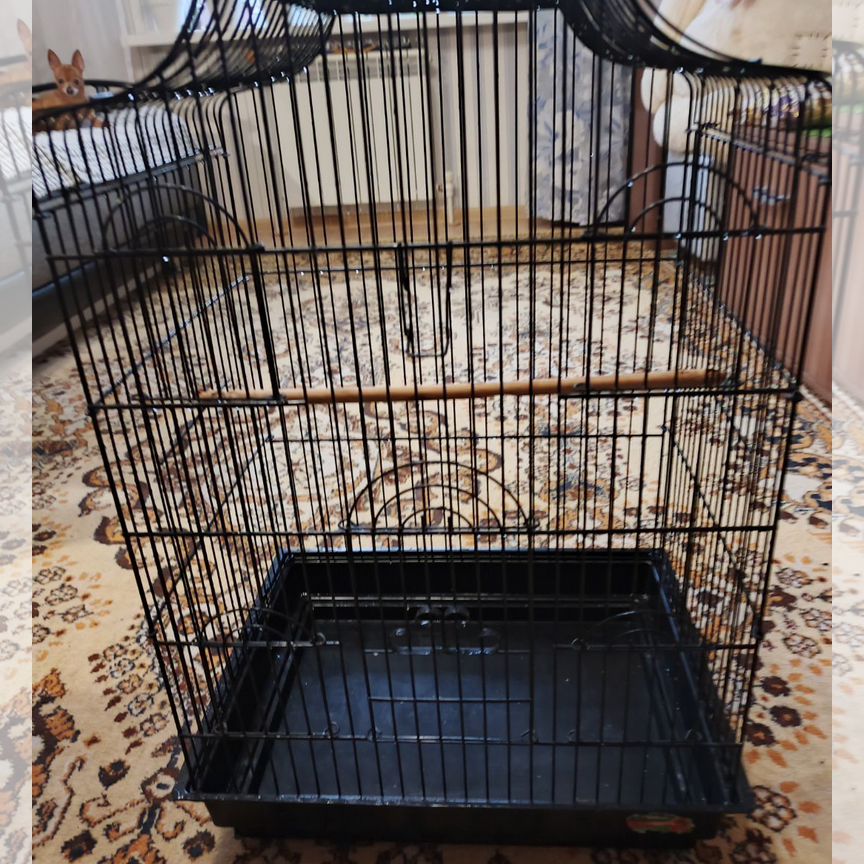 Большая клетка для птиц