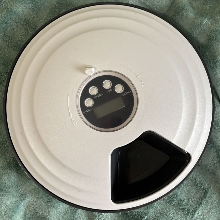 Автоматическая кормушка