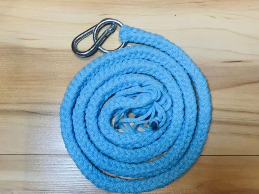 Чомбур для лошади