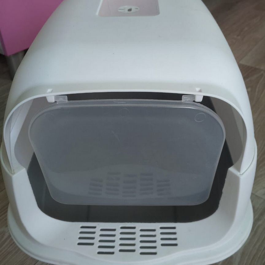 Лоток домиком и домик для кота