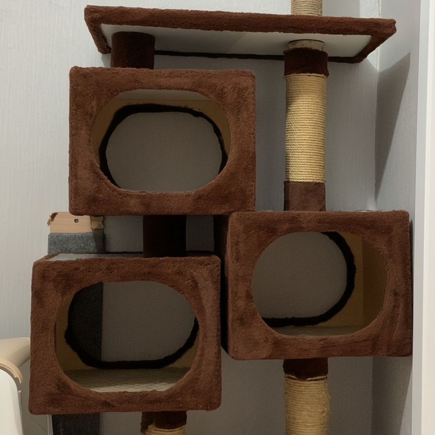 Домик для кошки с когтеточкой