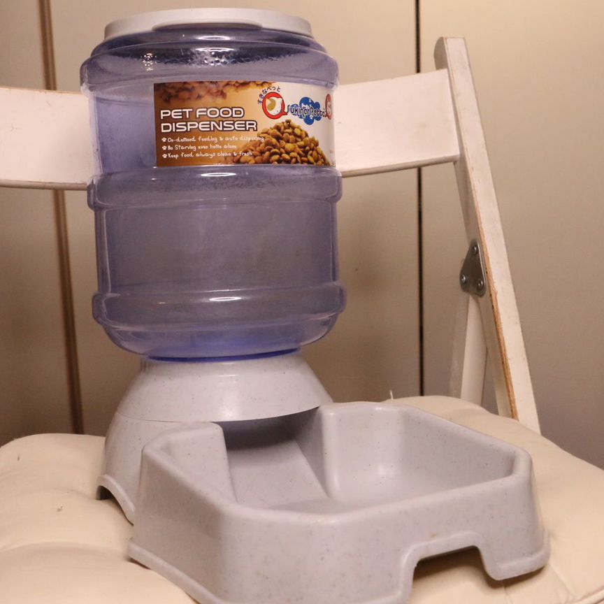 Автоматическая кормушка для домашних животных 3,8L