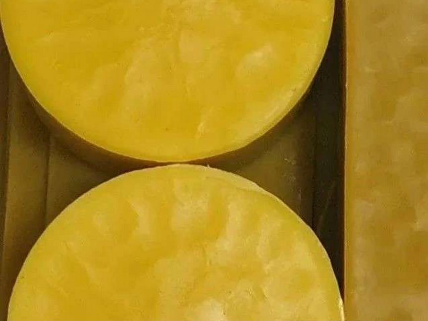 Пчелиный воск желтый и осветленный / отбеленный