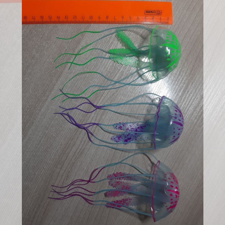 Декорации для аквариума, кораллы и медузы