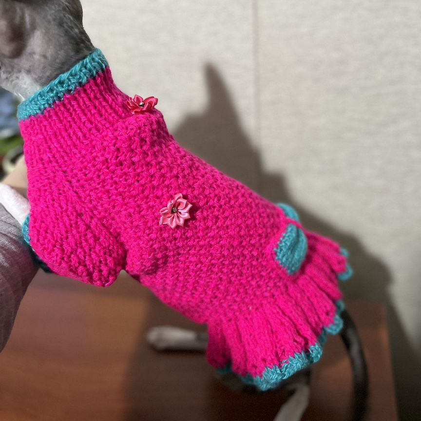 Теплое платье для собаки или кошки