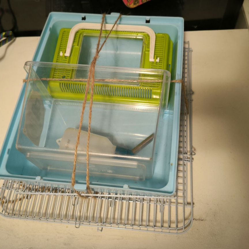 Клетка переноска и поилка