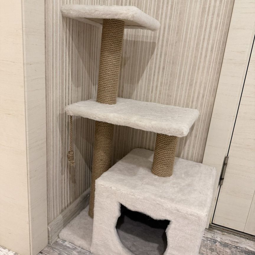 Домик для кошки с когтеточкой