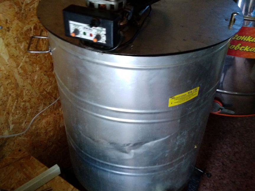 Медогонка 4 рамочная