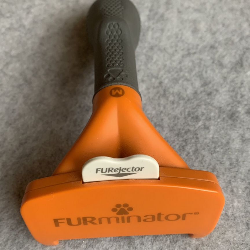 Фурминатор для собак furminator M