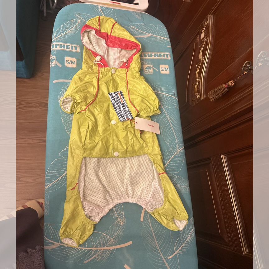 Дождевик для средней собаки