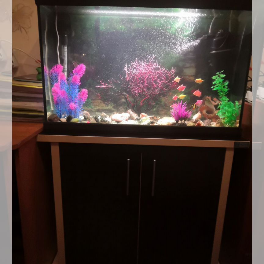 Аквариум 100 литров с тумбой