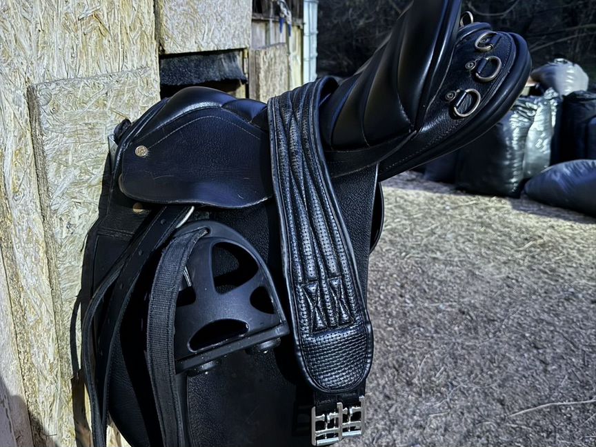 Седло для лошади Henri de Rivel