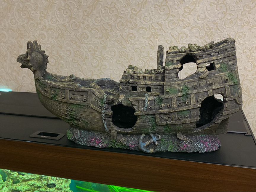 Корабль 53см длина,26ширина