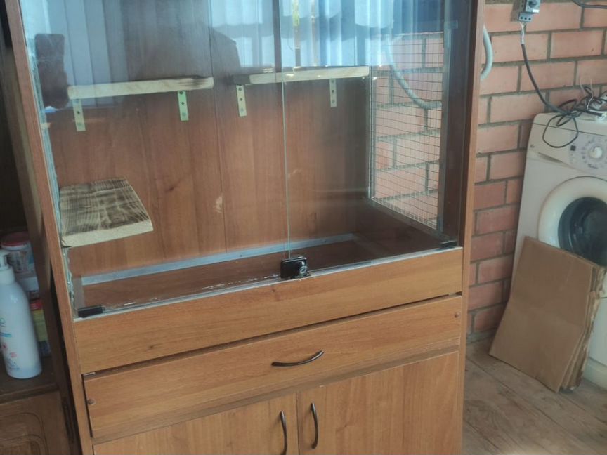 Витрина для шиншилл