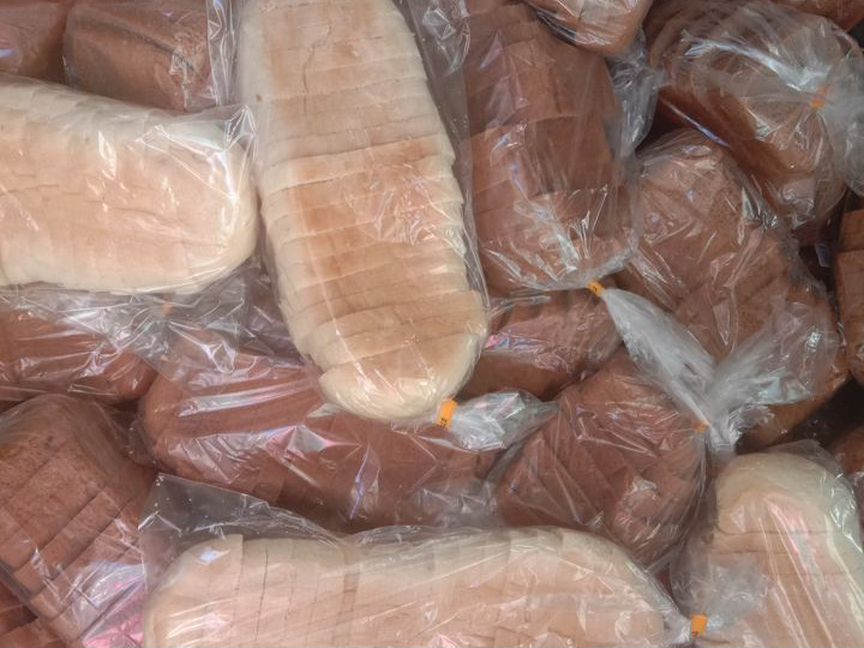 Просрочка (хлеб) на корм животным