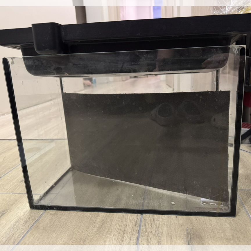 Емкость для аквариума как новая